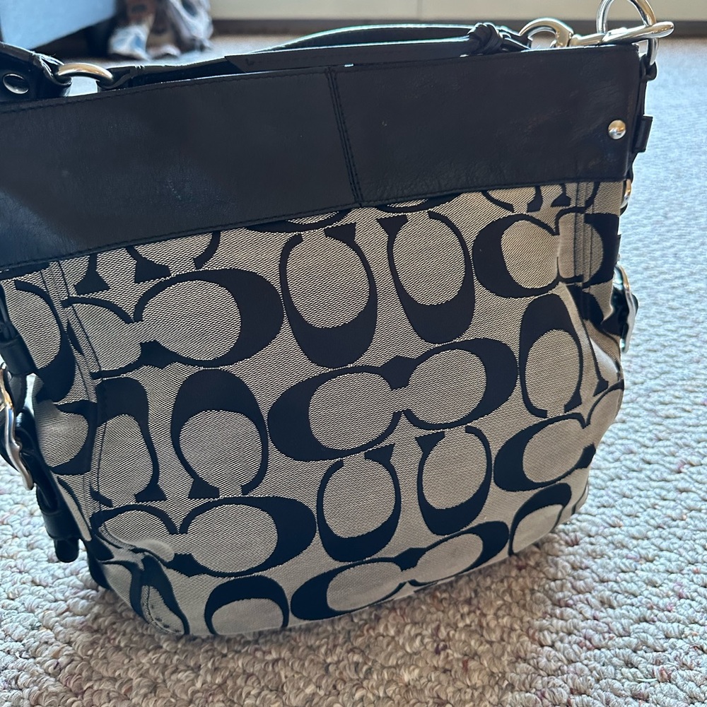 Coach Black Insignia Rare Hobo (Early 2000's) - Gem